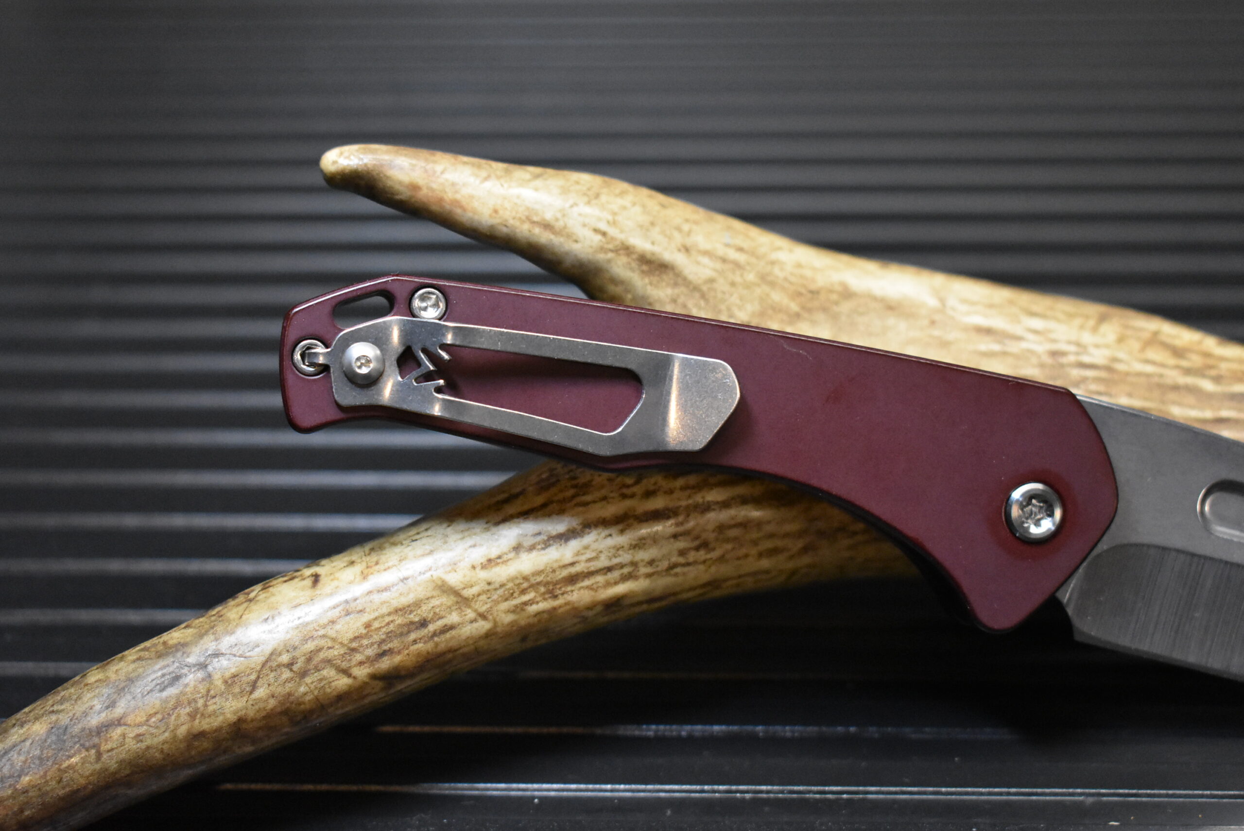 Medford Praetorian Swift Auto Maroon DP - LANTAC Knives