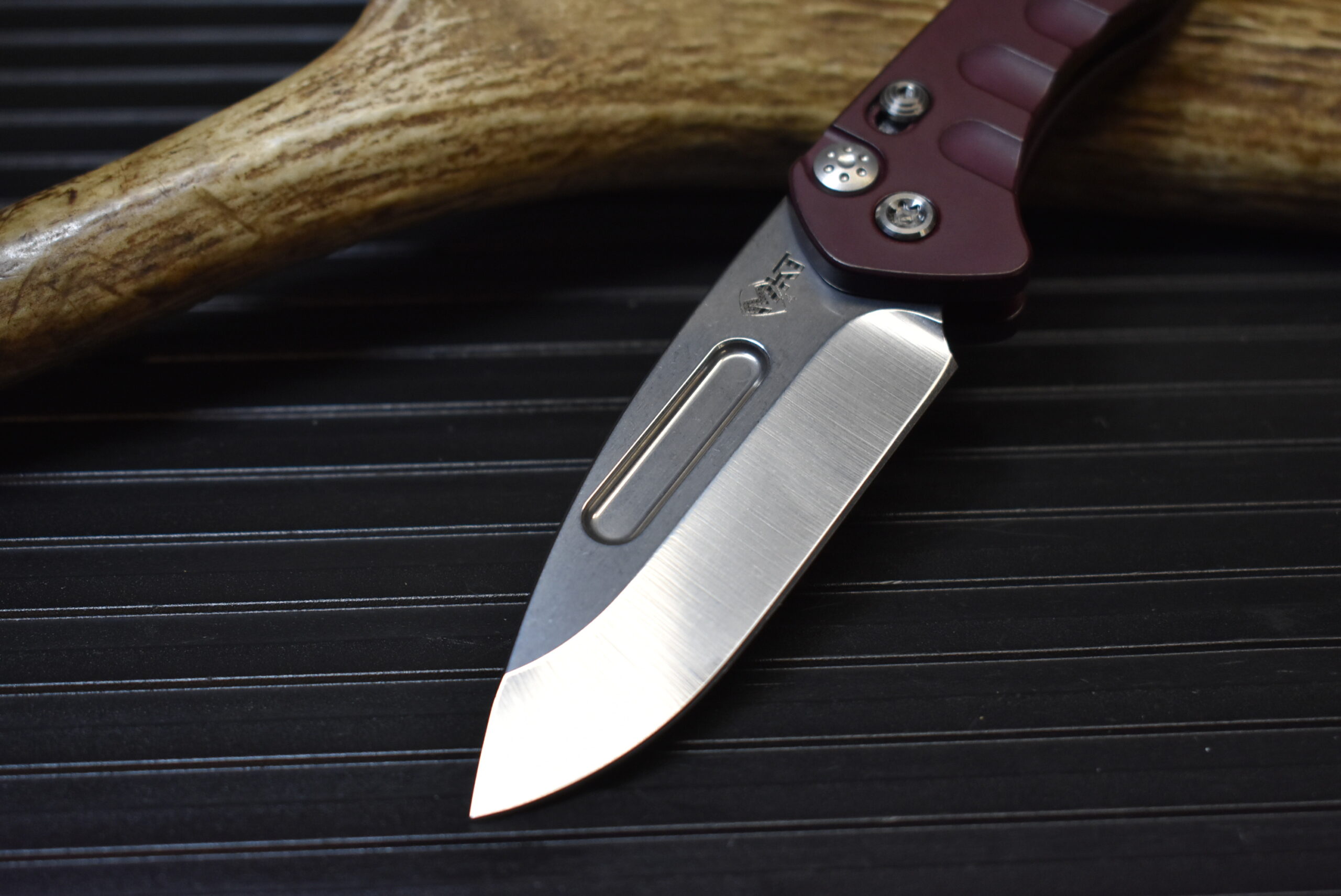 Medford Praetorian Swift Auto Maroon DP - LANTAC Knives