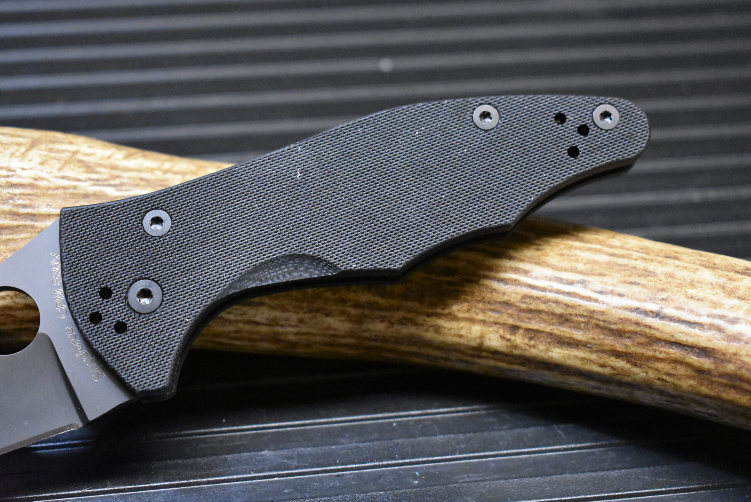 Spyderco Yojimbo 2 Black - LANTAC Knives