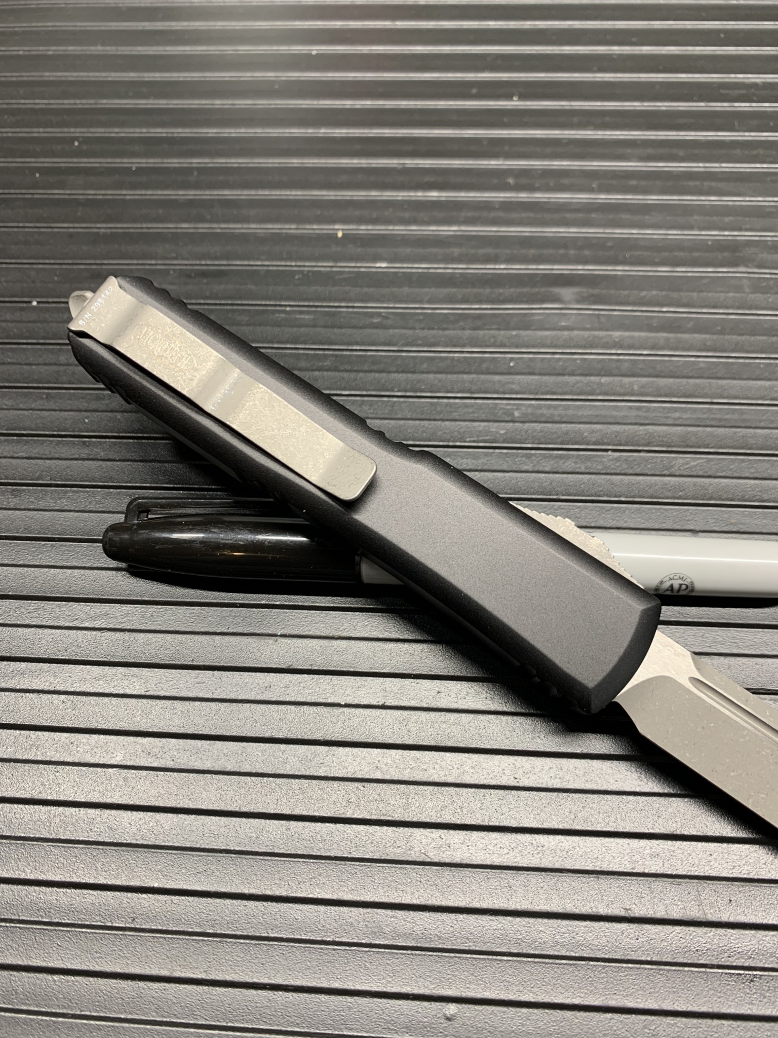 Microtech Ultratech SE 121-10AP Black Handle - LANTAC Knives